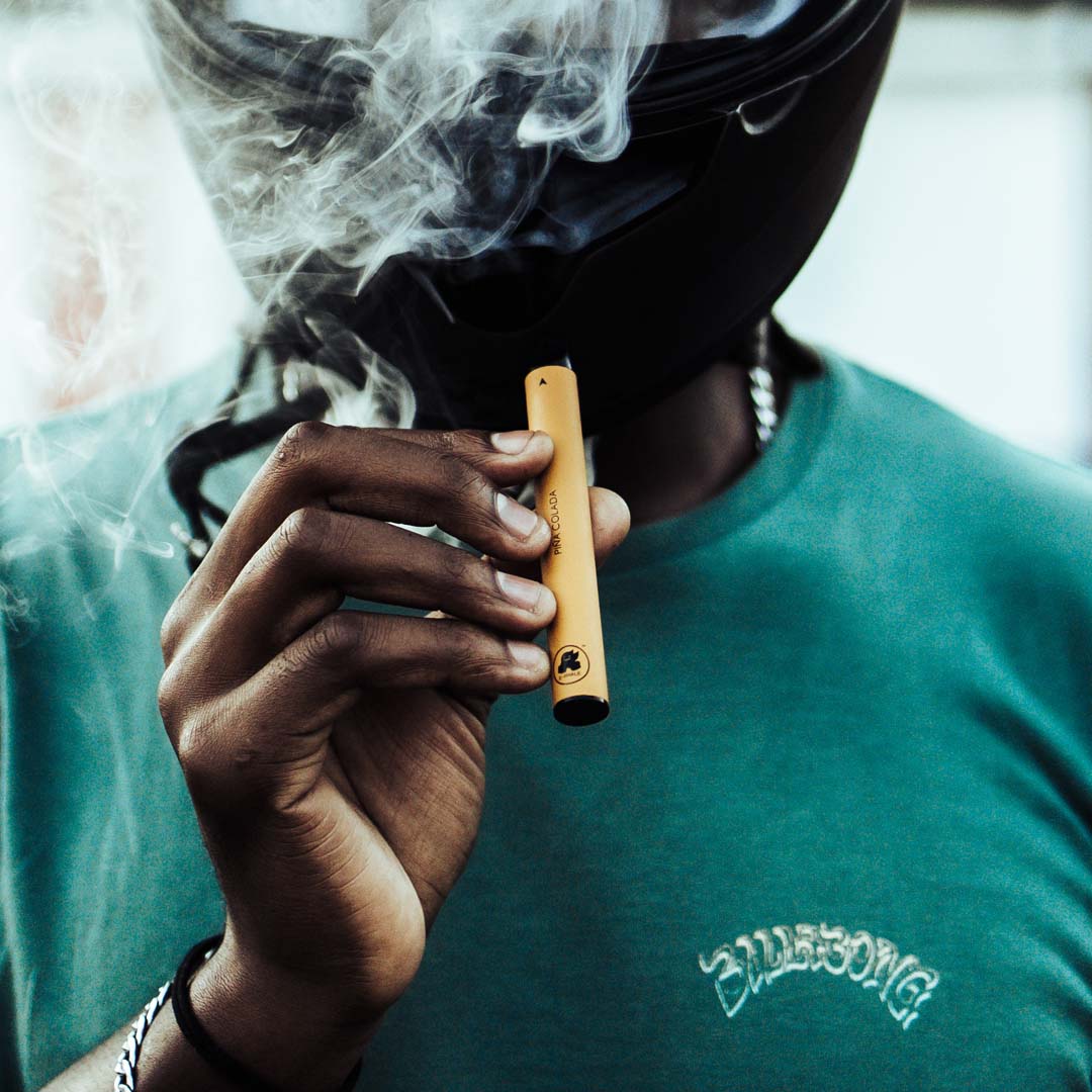 900 Puff Collection – E-XHALE